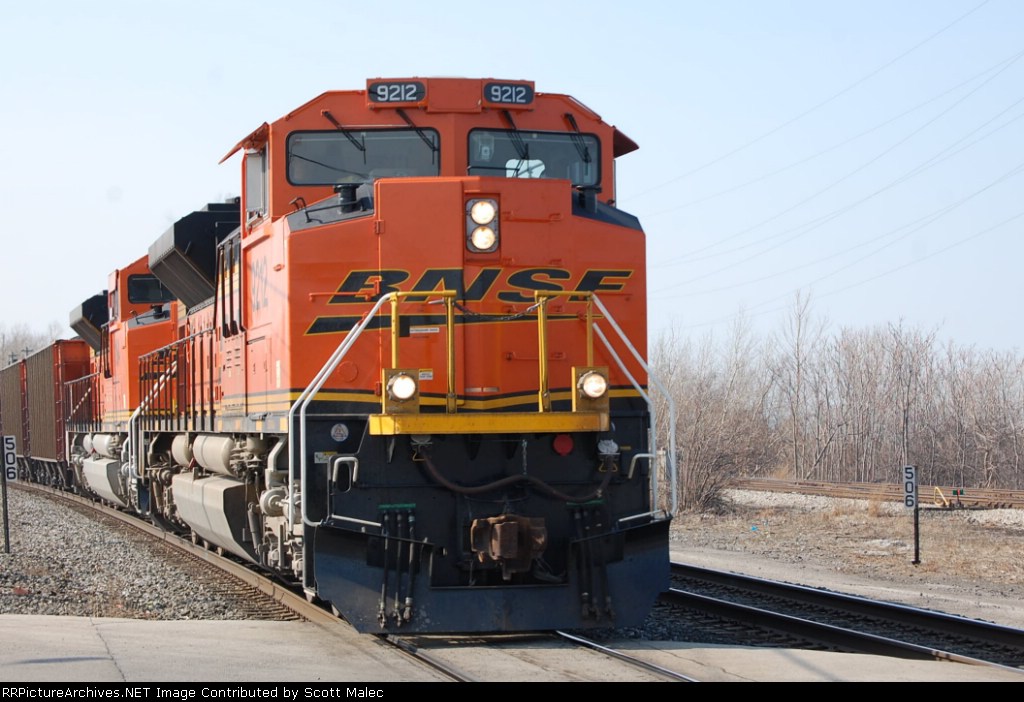 BNSF 9212 & 9164